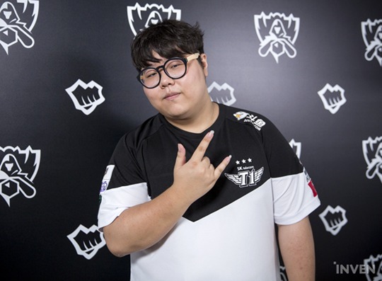 완전 다른사람이 되어버린 SKT T1 울프 - OP.GG Talk