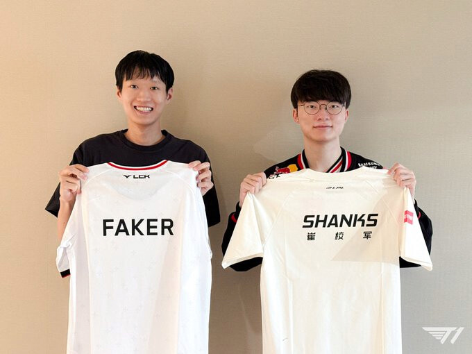 AL Shanks X T1 Faker 유니폼 교환 - OP.GG